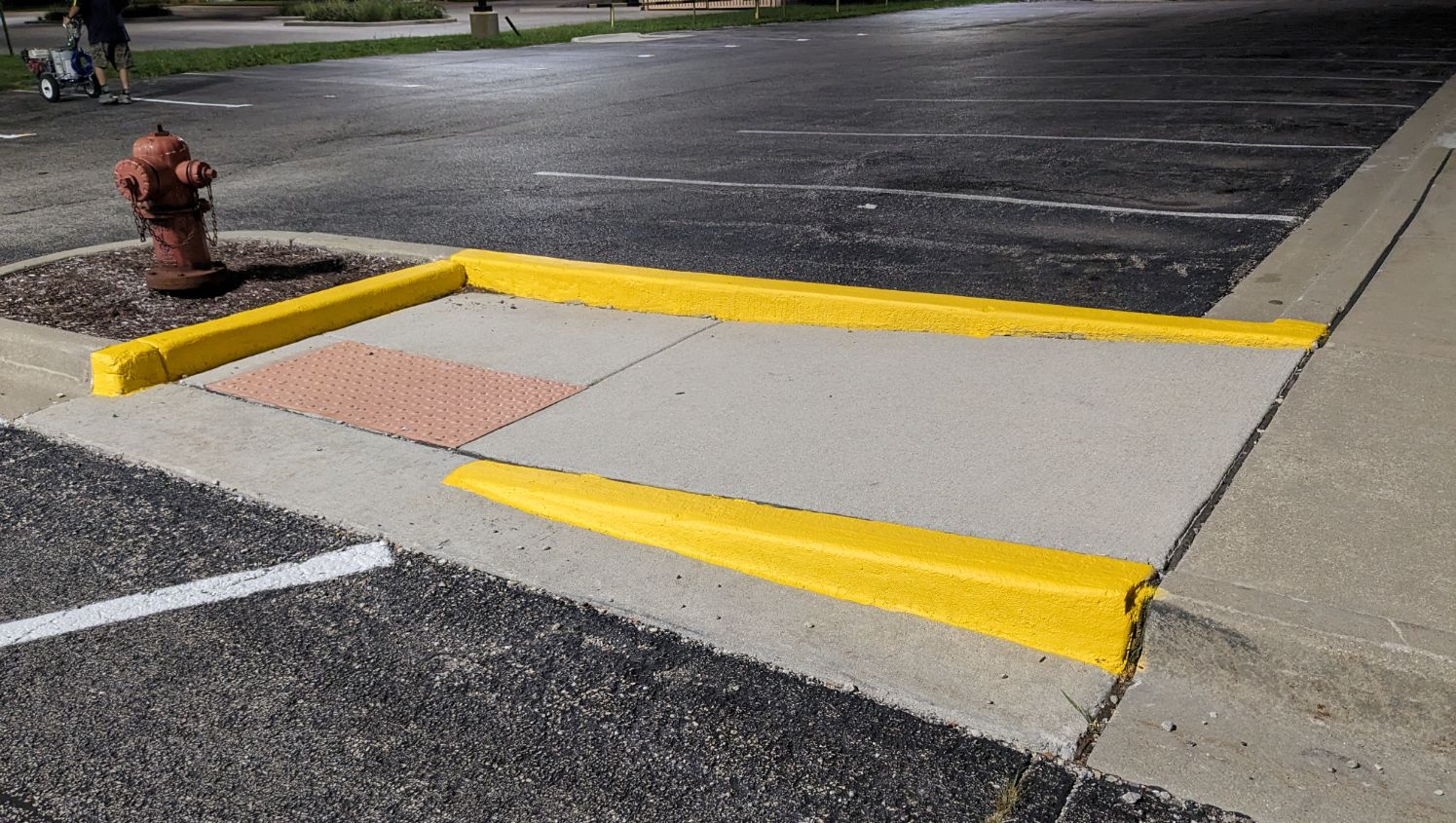 Line Striping for CJQ Facility Services in New Lenox, IL | G-FORCE™