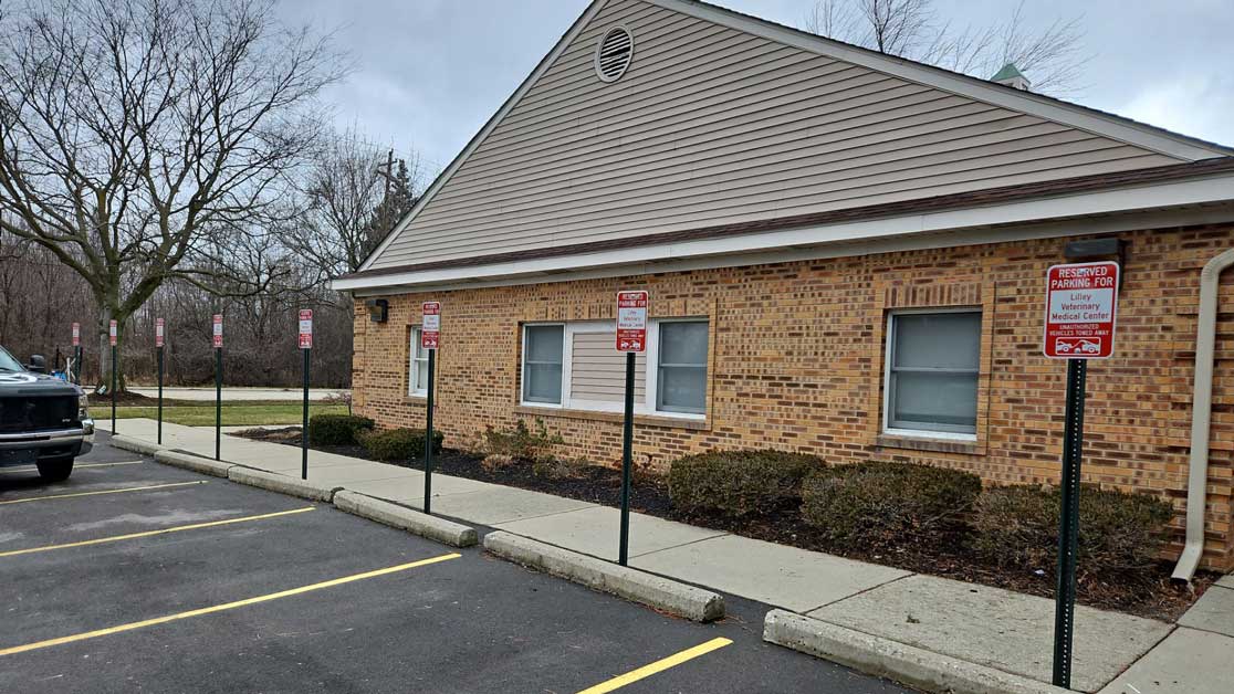 Sign Installation for Lilley Veterinary Medical Center in Canton, MI ...