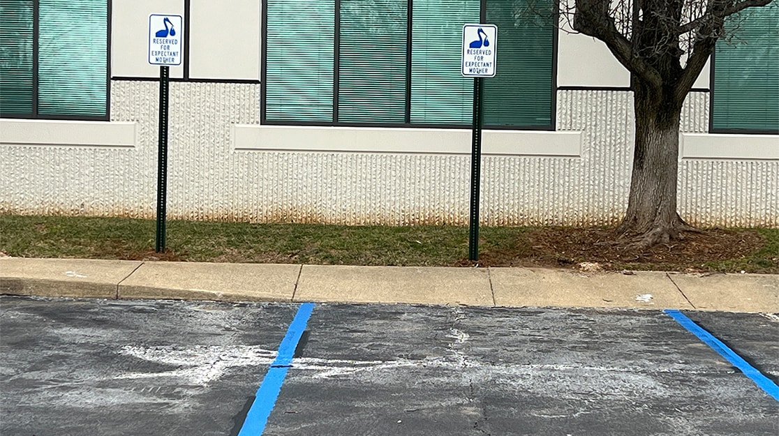 Parking Lot Sign Installation for Congo Brands in Louisville | G-FORCE®
