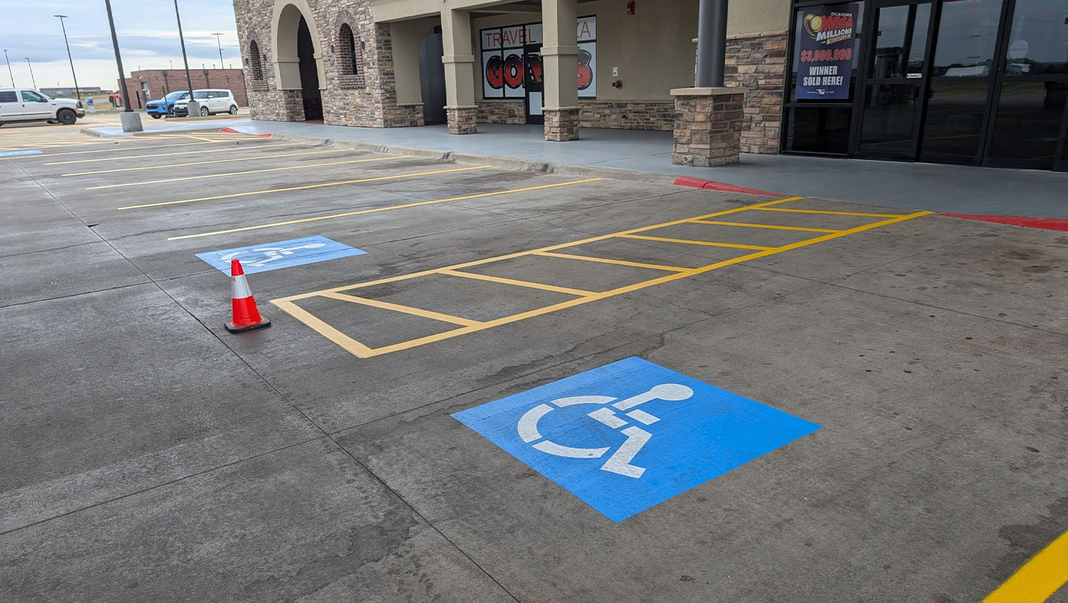 Line Striping for Gore's Travel Plaza in Seiling | G-FORCE®